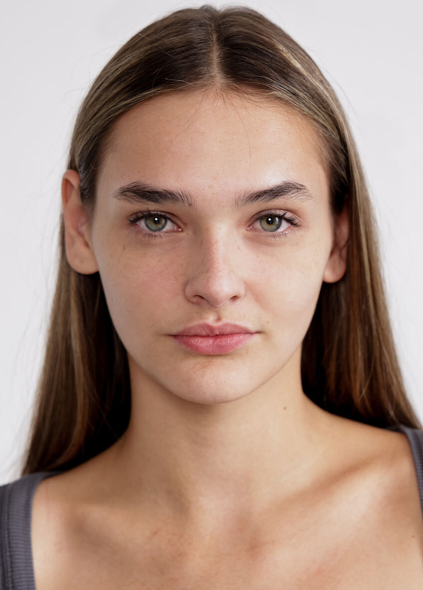 Leonie S. | scout model agency